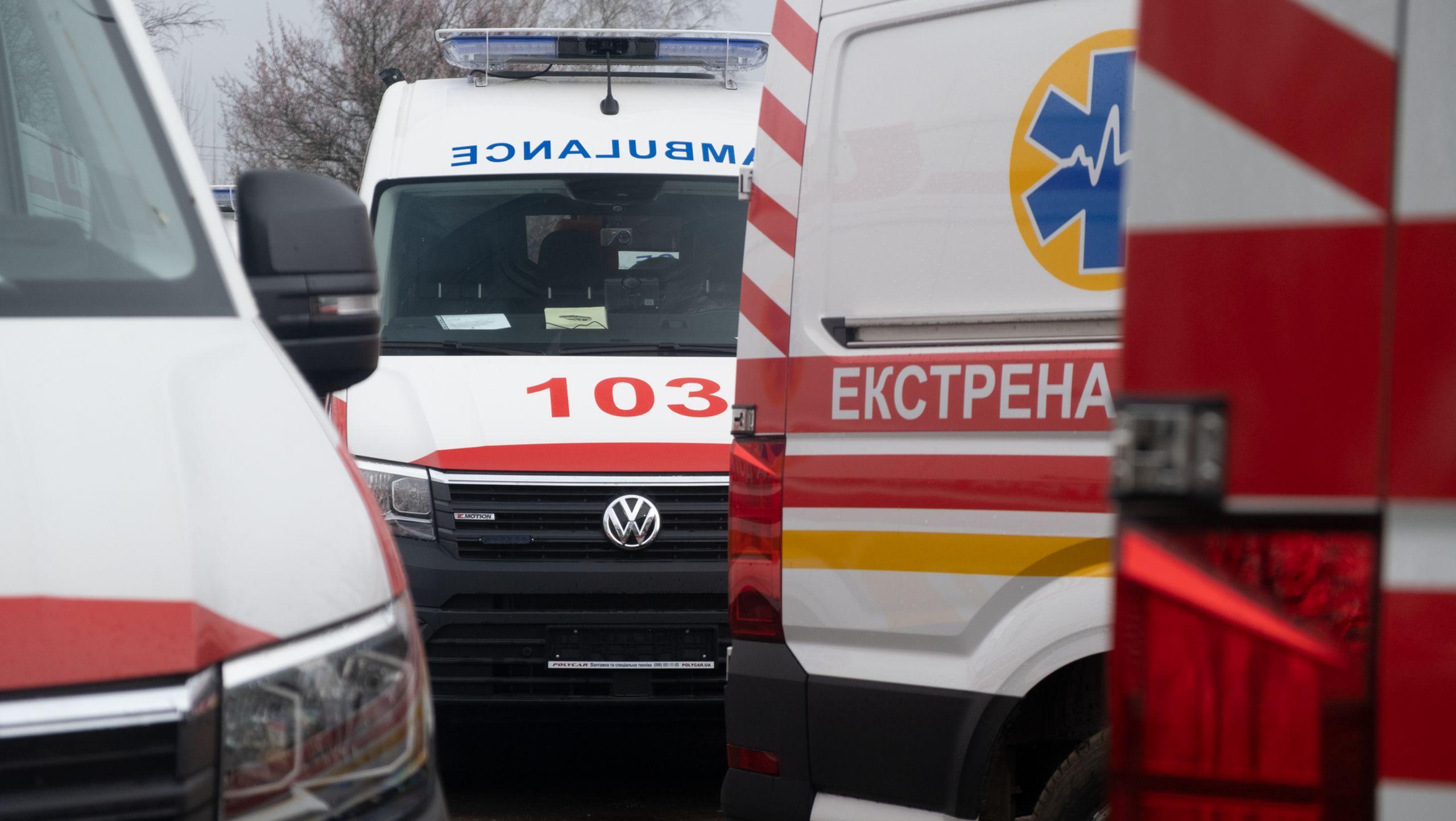 12 four-wheel drive ambulances were sent to five oblasts of Ukraine ...